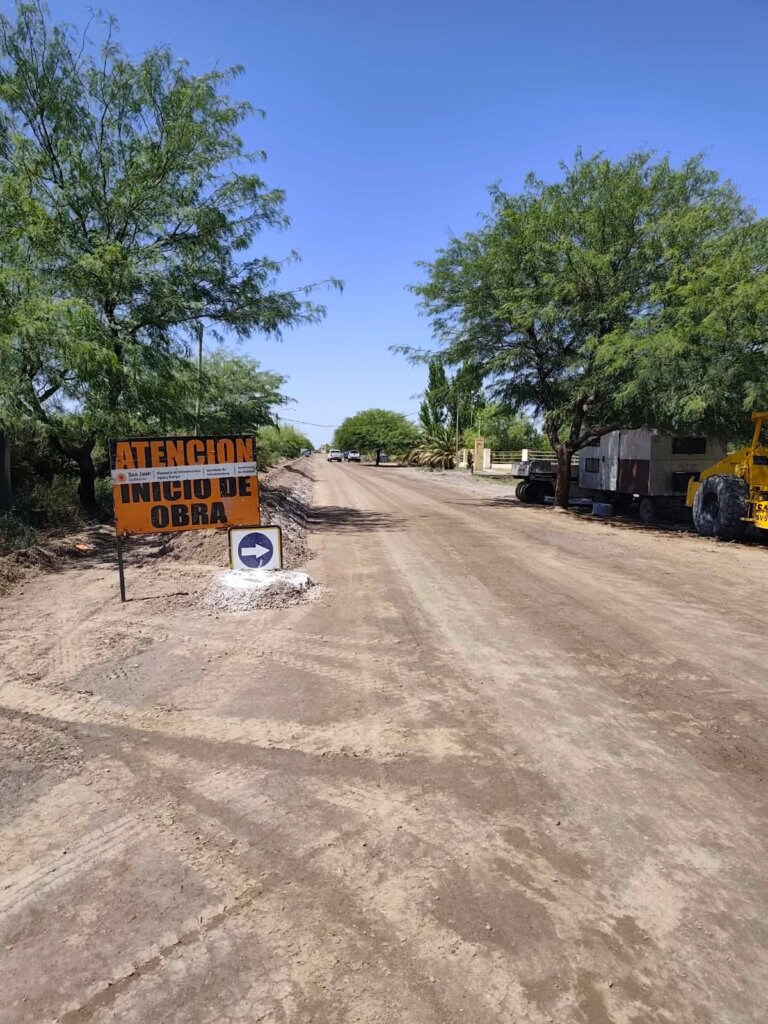 El gobernador Marcelo Orrego tomo la decisión de hacer el pavimento ...